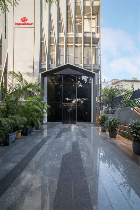 The Parametric Facade Redefines The Landscape Of Urban Commercial