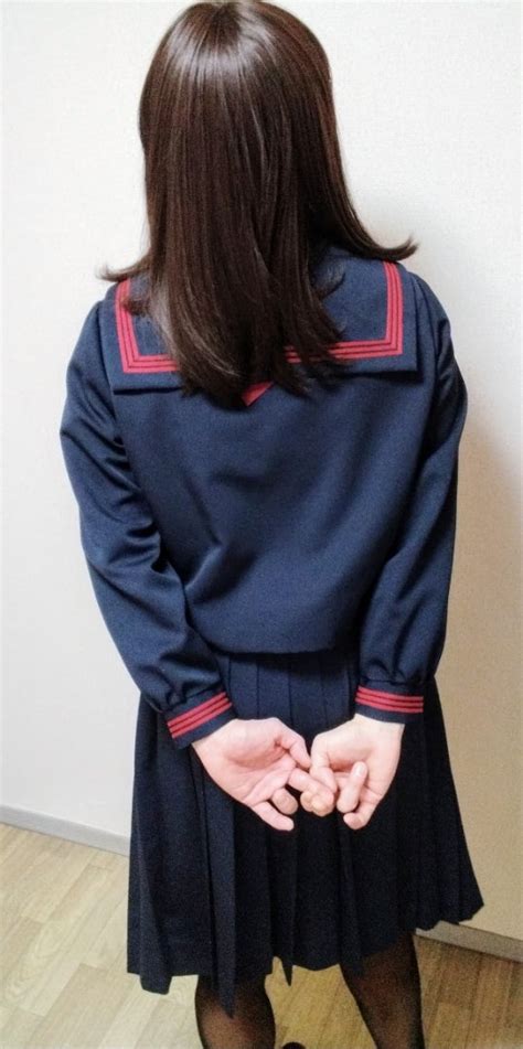 紅い3本のセーラー服 Ⅱ 可愛い物と装いが好き♪ 女の子に憧れるおとこの娘です。
