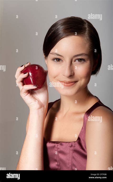 Step By Step Make Up Female Short Brunette Hair Wearing A Mauve Top