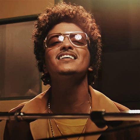 Pin By 𝒟𝒶𝒽𝓁𝒾𝒶 On Bruno Mars Bruno Mars Bruno Mars Concert Mars