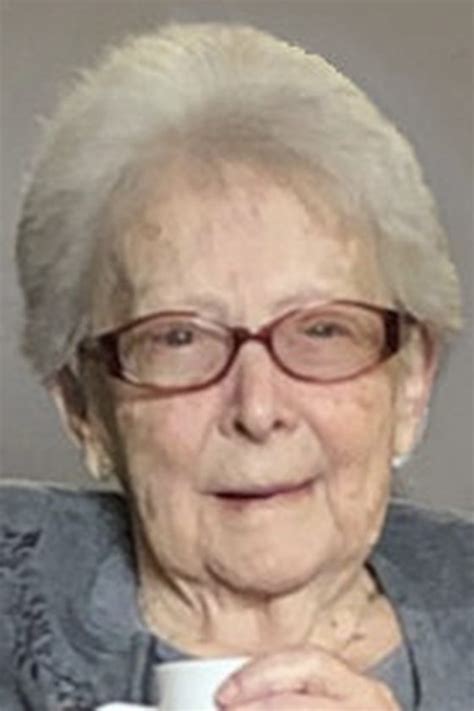 Julia Anns Instagram Twitter And Facebook On Idcrawl