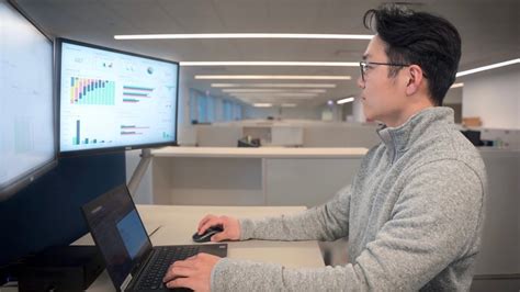 A Day In The Life Of A Data Analyst In Chicago Youtube