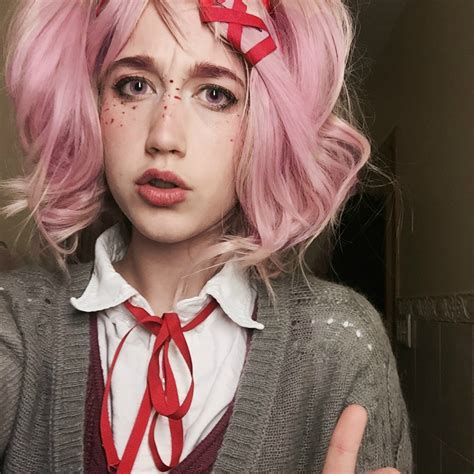 Natsuki Cosplay Rddlc