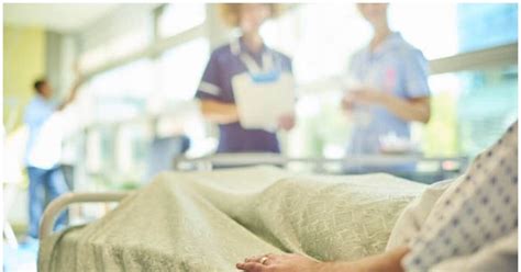 பிரபல காமெடி நடிகருக்கு ஏற்பட்ட சோகம் அறுவை சிகிச்சைக்கு பின் தற்போதைய நிலை