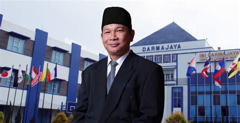Rz Abdul Aziz Resmi Jabat Rektor Iib Darmajaya Berikut Profilnya Lampung