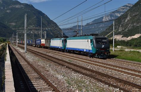 E412 002 De E412 002 En Zusje In Dubbeltractie Met De Fraa Flickr