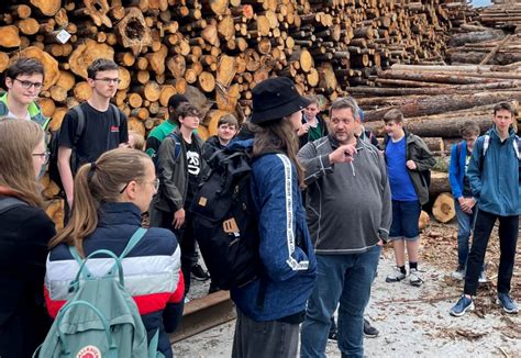 Ausflug Nach Hall Htl Kramsach Glas Und Chemie