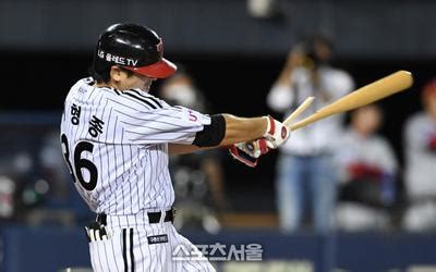 포토 LG 이형종 배트 부러져도 역전 적시타 ZUM 뉴스