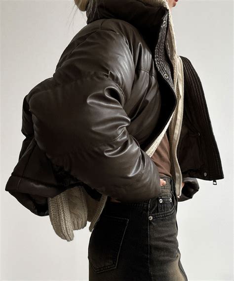 빵빵하이넥 무광 레더 숏 패딩 도톰 포근 아방핏 웰론100 스트링 패딩 점퍼 에이블리