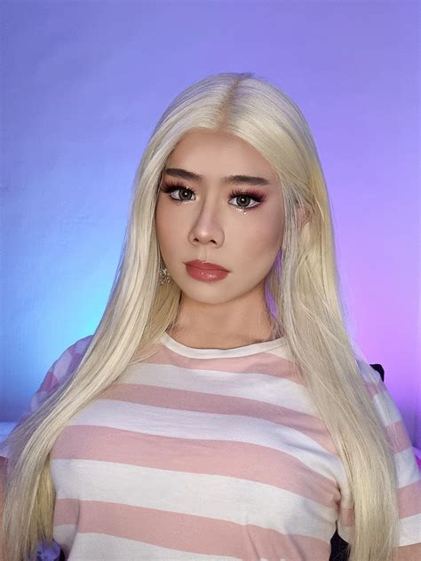 Blondes Do It Better 👅🤫 Scrolller