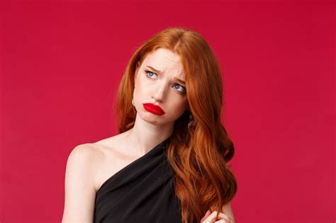 Premium Photo Portrait Of An Attractive Caucasian Redhead Woman
