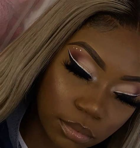 Pin By Ciante Fitzgerald On Birthday Makeup Looks Prom Eye Makeup