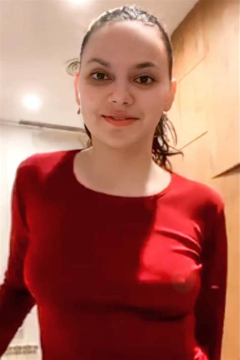 61 Dafne Keen Ideas To Save Today Keen Celebrities His Dark