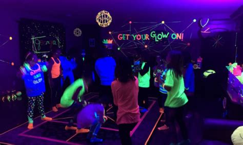 Glow Party Ideas Do The Happy Bounce 941 661 0890