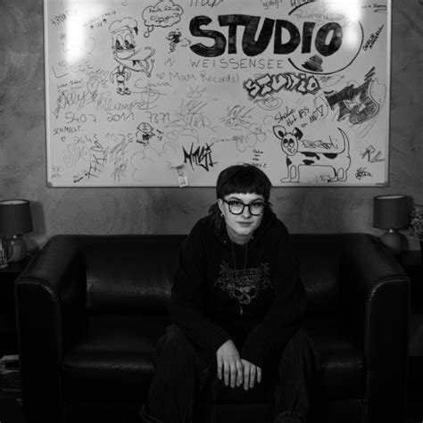 Elfie · Artist Profile