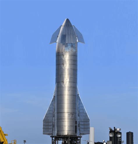 Composite image of SN5 with aero surfaces : r/SpaceXLounge