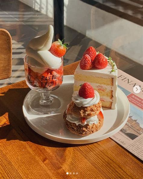 지금이 제일 달콤한 딸기를 더 달콤하게 즐길 수 있는 딸기 디저트 맛집 추천 3 🍓 하퍼스 바자
