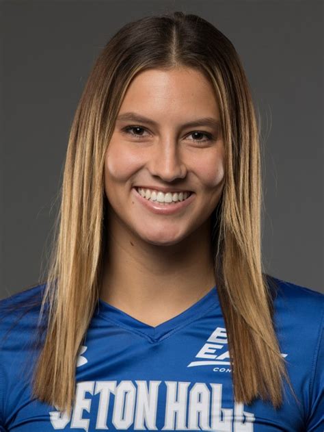 Abby Thelen Volleyball 2018 Senior Class Award