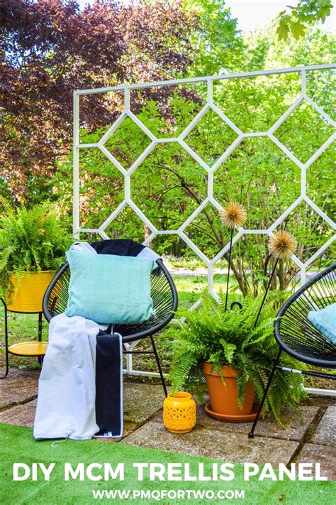Some Chairs And Plants In Front Of A Trellis With The Words Diy Mcm Trellis Panel