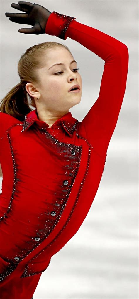1080x2312 Julia Lipnitskaya Figure Skating Figure Skater 1080x2312