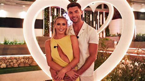 Love Island Over 2 Million See Millie And Liam Crowned 2021 Winners