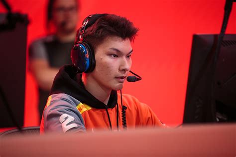 Sinatraa Denies Sexual Assault Allegations