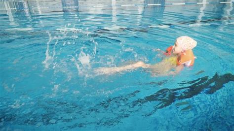 Imagens De Bracers Explore Fotografias Do Stock Vetores E Vídeos De