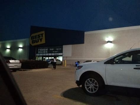 Best Buy Updated July 2026 17 Photos And 94 Reviews 1730 Pleasant