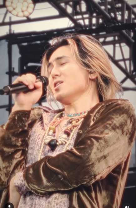 藤井風がロラパルーザインド出演 圧巻ライブ披露！ムンバイ熱狂の瞬間を公開1ページ目 デイリーニュースオンライン