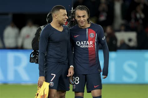 Who Is Ethan Mbappe Age Position Of Kylian Mbappes Brother Who Also Plays For Paris Saint