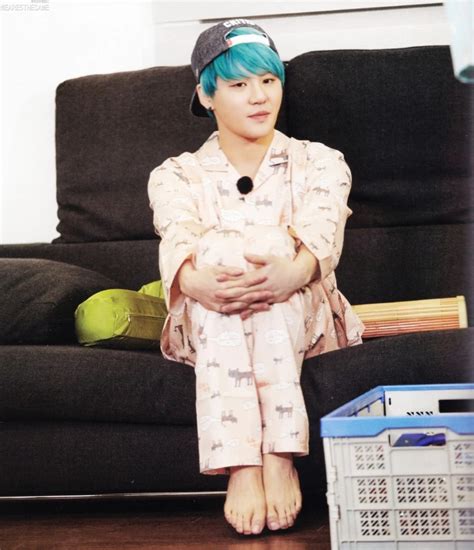 Junsu Kims Feet