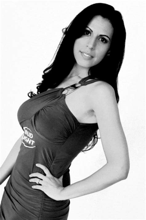 Evy Gs Photo Portfolio 0 Albums And 8 Photos Model Mayhem