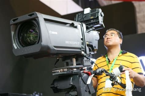 人眼相当于什么级别的相机 知乎