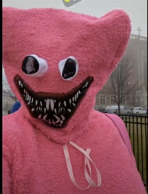 Kissy Missy Costume
