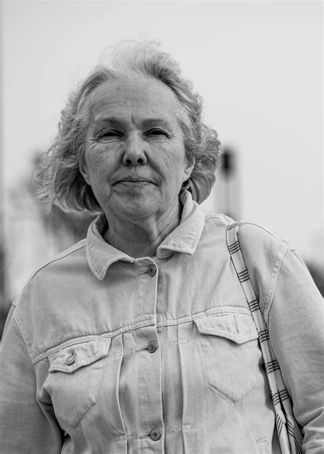 Older Woman Headshot Photos Download The Best Free Older Woman