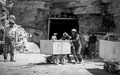 They Worked Underground In The Uranium Mines Theyve Been Surrounded