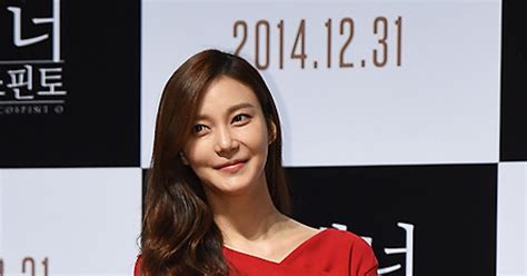 [포토엔]차예련 앞으로 손 모은 초등학생 포즈