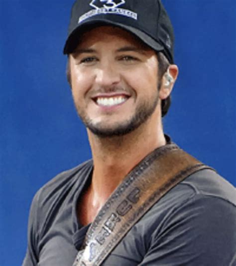 Luke Bryan Enjoying Sex Symbol Status