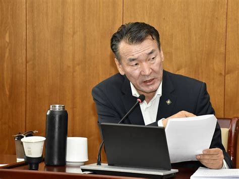 С Ганбаатарыг Аж үйлдвэрийн бодлогын байнгын хорооны даргаар сонгохыг дэмжлээ Isee Mn