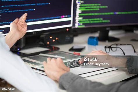 Desain Situs Web Mengembangkan Teknologi Pemrograman Dan Pengkodean Foto Stok Unduh Gambar