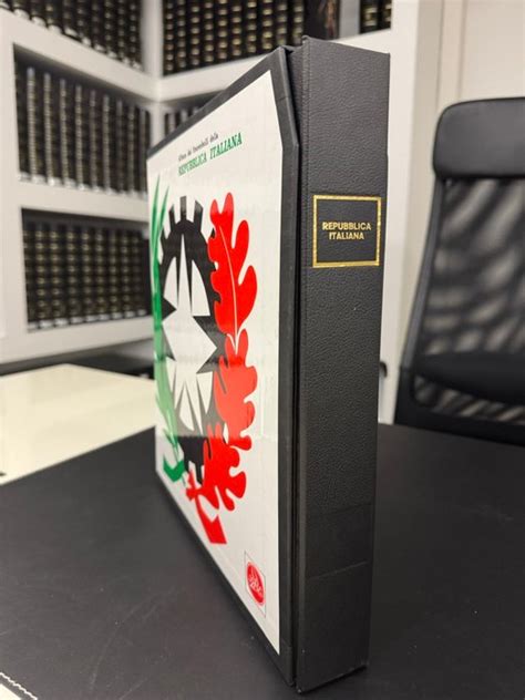 Italy 20002005 Collection Volume Stamps Of The Italian Republic Usable Values Auction