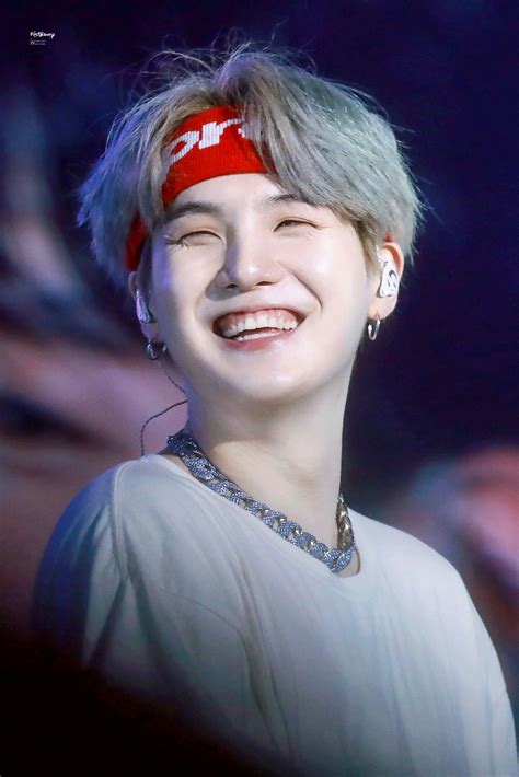 Pin På Suga Yoongi Suga Min Yoongi