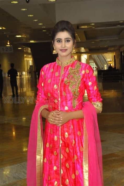 Shamili New Pics 11 121758 Kollywood Zone