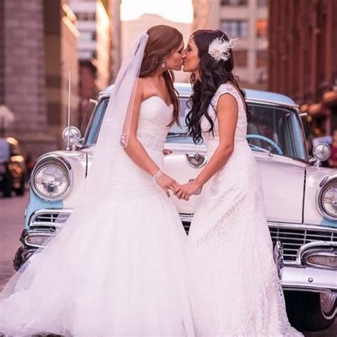 Wedding Day Rgirlskissing