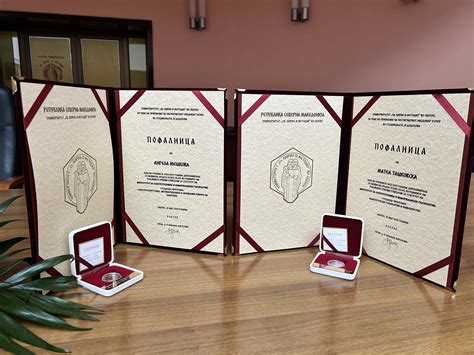 Две студентки од ФЕИТ меѓу најдобро дипломираните студенти на УКИМ за учебната 2022 2023 година