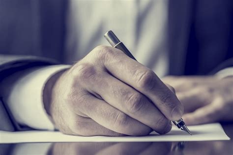 5 Powerful Ways To Improve Your Contract Management