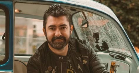 El Humorista Iván Marín Tuvo Un Derrame Ocular Por Culpa De Un Reto En Redes Sociales Infobae