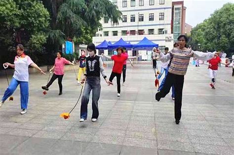 玄武区关工委联合老年体协举办“五老”健身球操培训活动 玄武区