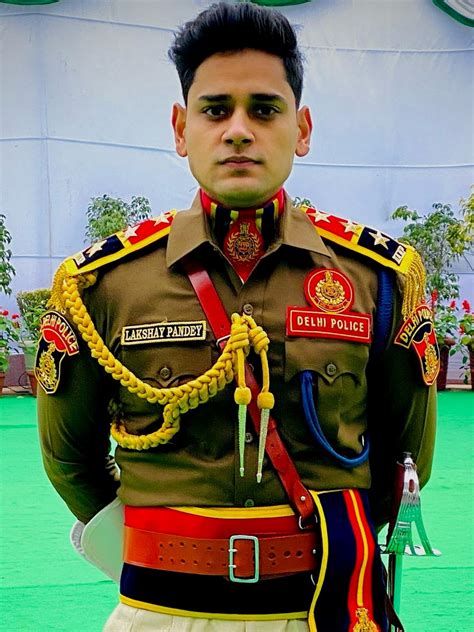 Ips Lakshay Pandey कभी हार नहीं मानने वाला बंदा