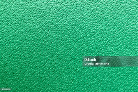 질감이 있는 녹색 표면은 배경이나 창의적인 프로젝트에 적합한 생생하고 독특한 디자인을 보여줍니다 0명에 대한 스톡 사진 및 기타 이미지 Istock